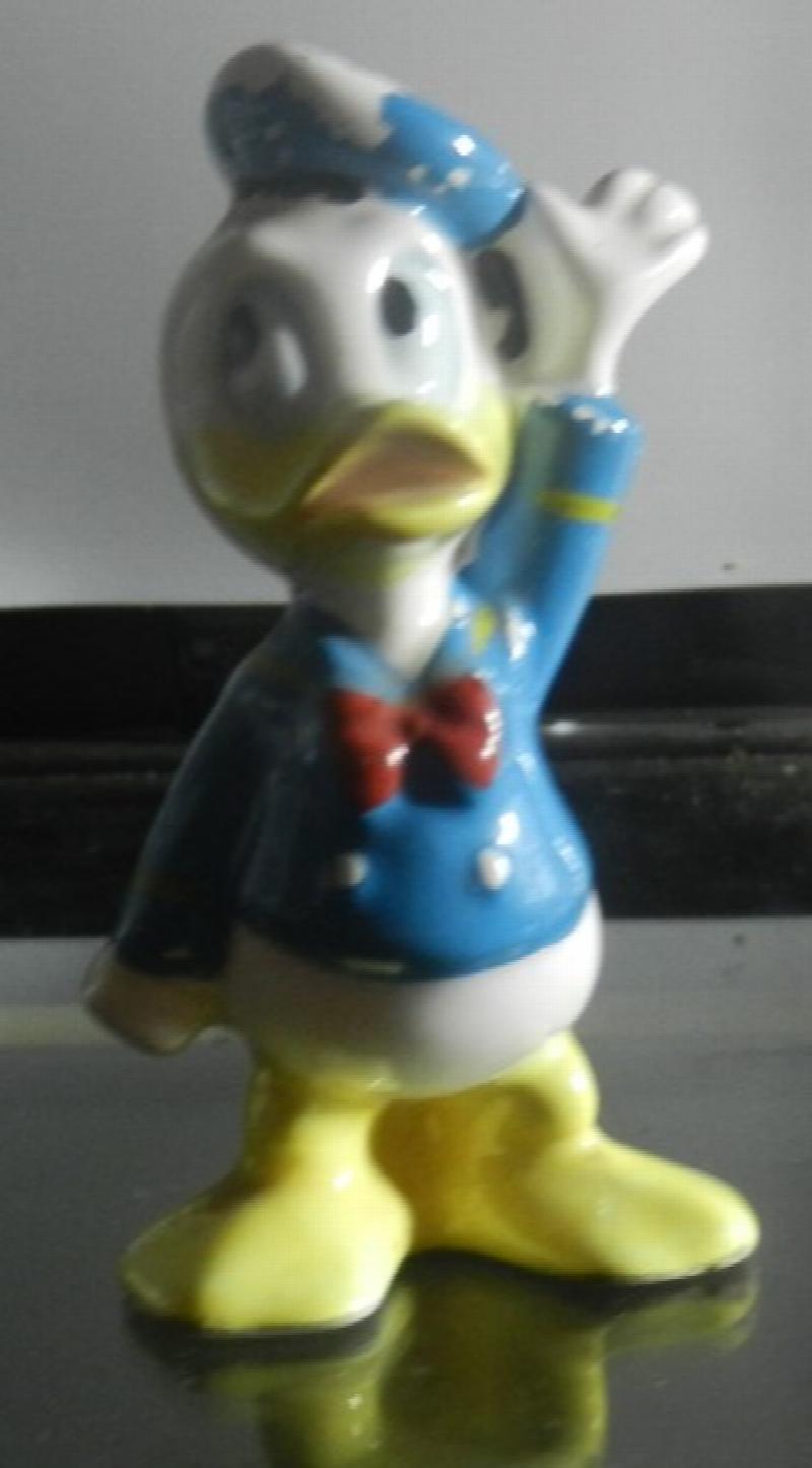 Vintage Donald Duck Walt Disney Porcelain Ceramic Figures. Made in Japan.