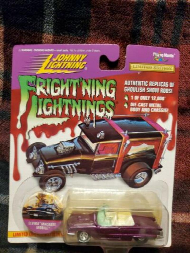 Elvira Macabre Mobile, Johnny Lightning series 4