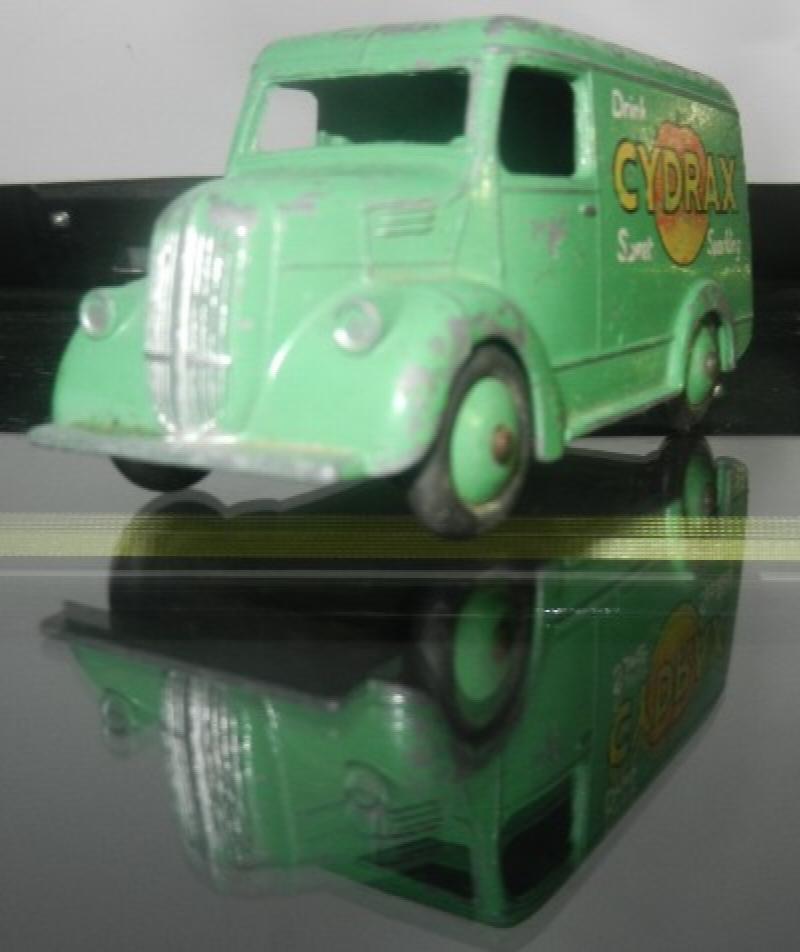 Vintage Dinky Toys 454 1957 Trojan Van "Cydrax"